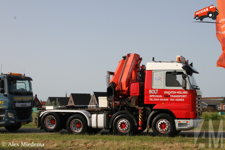 Foto Scania 143 Streamline van Bolt Jachttransport - TruckFan