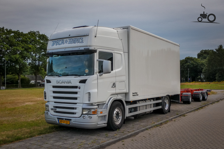 Foto Scania R380 van Frank Vale en zonen V.o.f. Vale-Verwijk, kermis ...