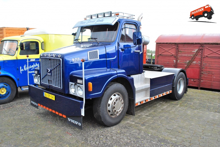 Foto Volvo N7 #1302629 - TruckFan