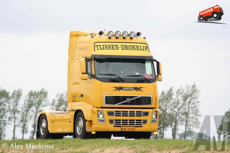 Foto Volvo FH12 2nd gen van Tijssen Internationaal Transport - TruckFan